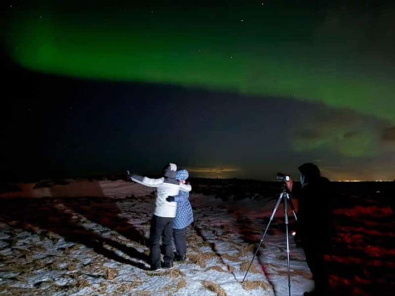 Northern Lights & Hot Choco: Private 4x4 Tour from Reykjavik - FAQ