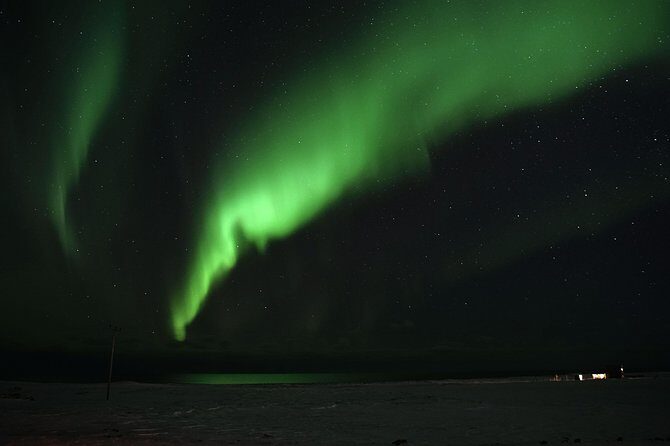 Northern lights hunting with plan G - Why Consider This Tour?