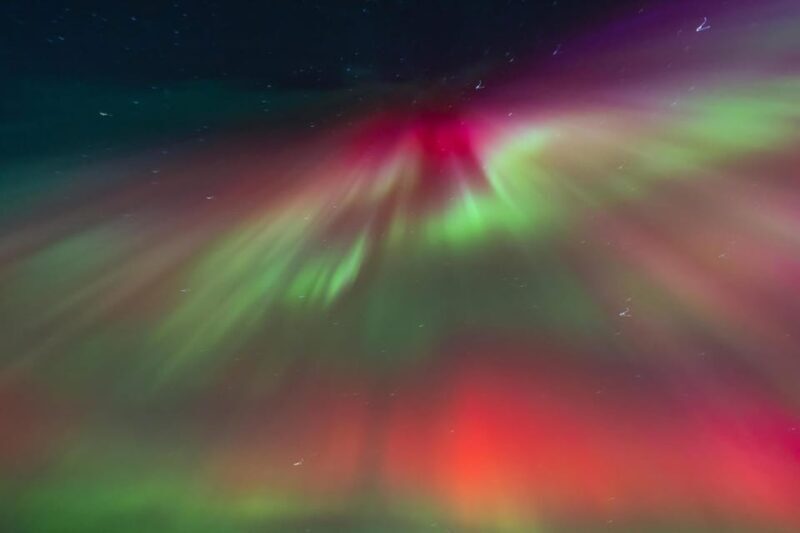 Northern Lights, Off-Road Truck, Photos, Hot Cocoa, Pastries - Key Points