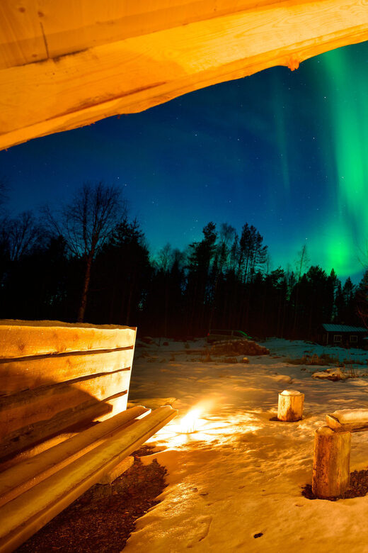 Northern Lights Tour in Atmospheric Cottage - A Cozy Journey into the Arctic Night
