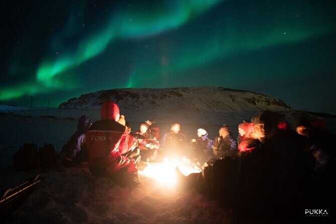 Northern Lights x Mini Bus Chase - An engaging introduction to the Northern Lights x Mini Bus Chase