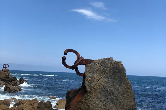 Northern Spain Tour in private 8 - 15 days Spanish English - Day 8 & 9: Art, Culture, and Coastal Views