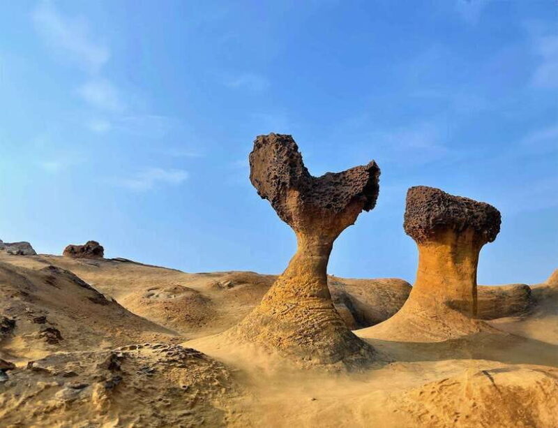 Northern Taiwan Private Adventure: Yehliu, Jiufen, & Pingxi - Pingxi: Releasing Sky Lanterns and Cultural Traditions