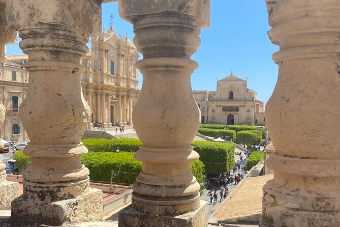 Note: The Timeless Charm of Baroque Beauty - Practical Details and Tips