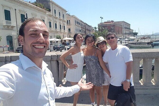 Noto , Marzamemi e Ortigia(English speaking driver &mercedes van) - FAQ