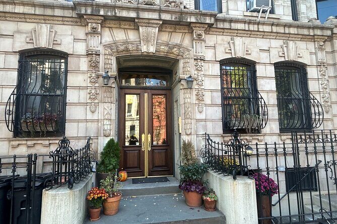 Notorious Walking Tour: Biggie Smalls' Life & Legacy in Brooklyn - Discovering Brooklyn with a Hip-Hop Focus