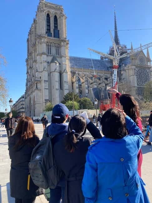 Notre Dame Cathedral Reserved Entry w/ Exterior Guided Tour - FAQ