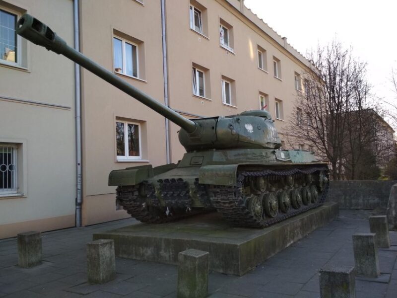 Nowa Huta  a guided tour of a utopian socialist city - Authenticity and Value of the Experience