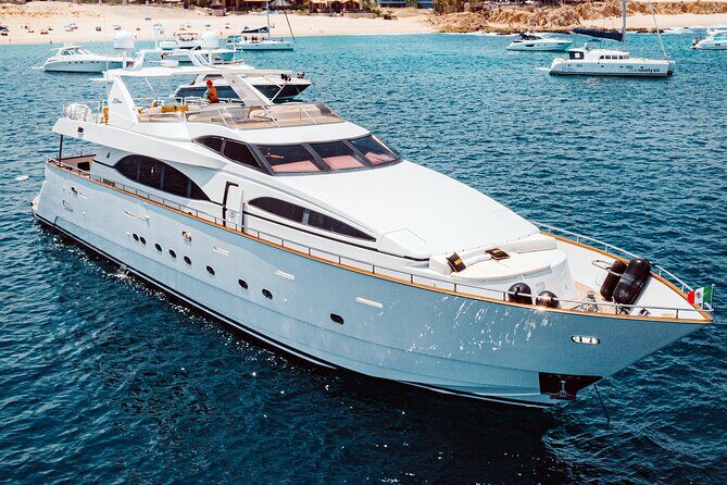Number Juan 100ft Yacht Azimut Rental - Authentic Praise from Travelers
