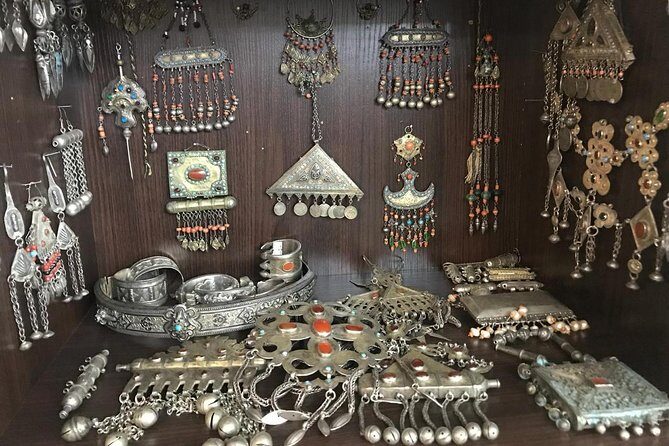 Nur-sultan Gourmet Tour To A Kazakh Family Of Traditional Jewelers - The Sum Up