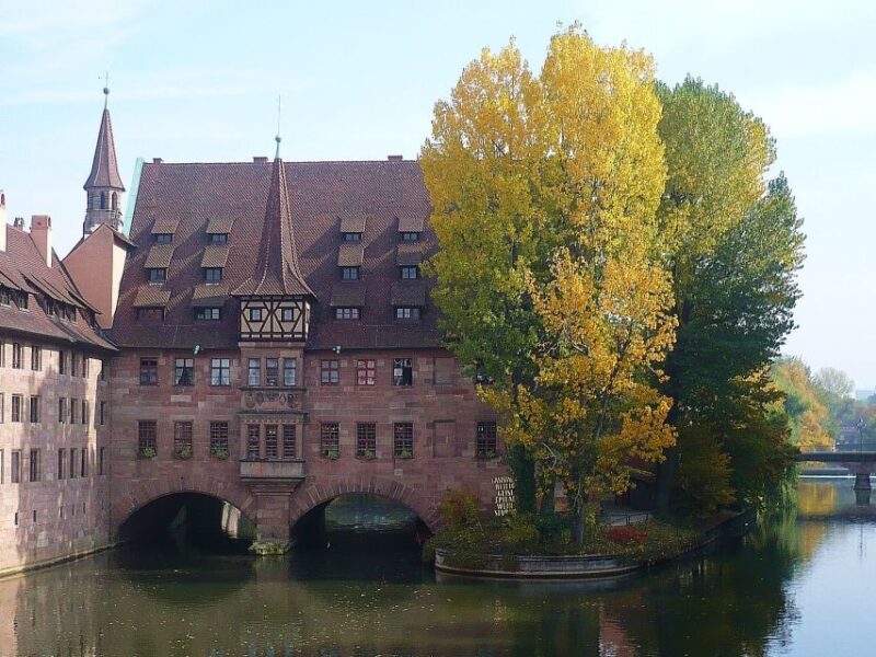 Nuremberg 2-Hour Old Town Highlights Walking Tour in English - Who Should Consider This Tour?