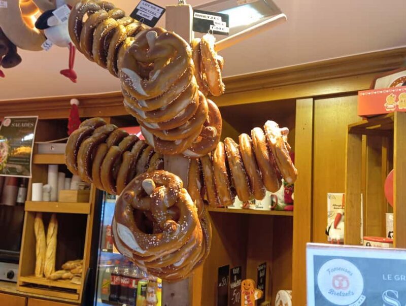 Nuremberg Traditional Food Tour: Full Meal and Drinks - Included Drinks & Water