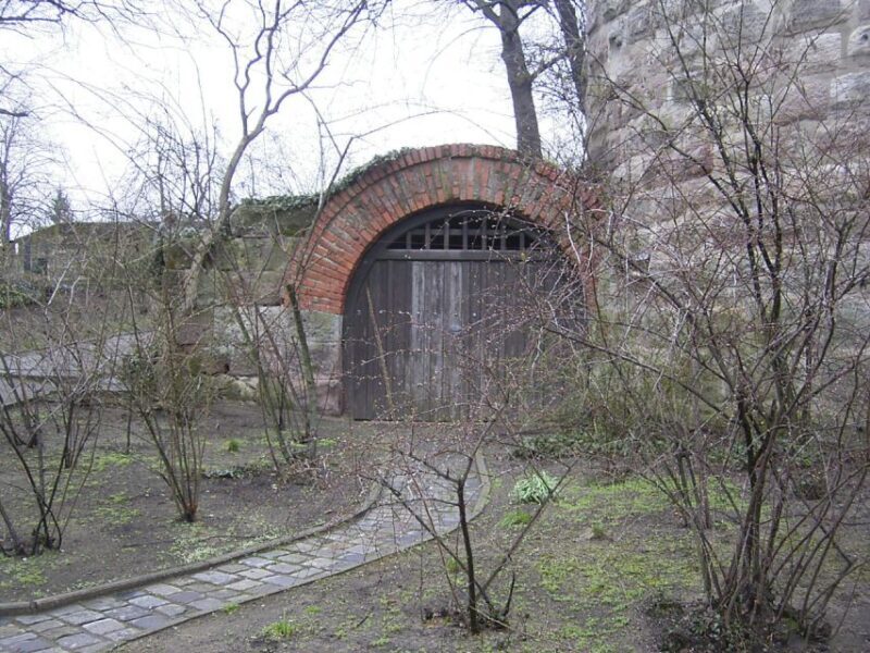 Nuremberg: Tunnels and Secret Passages in the City Wall Tour - Key Points