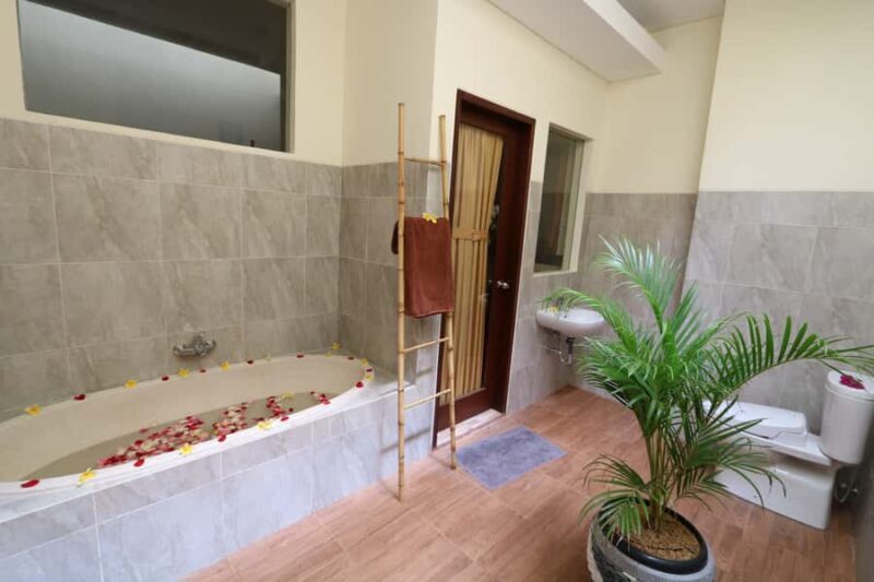 Nusa Dua: Luxury Balinese Massage with Hotel Transfers - Who Will Love This Tour?