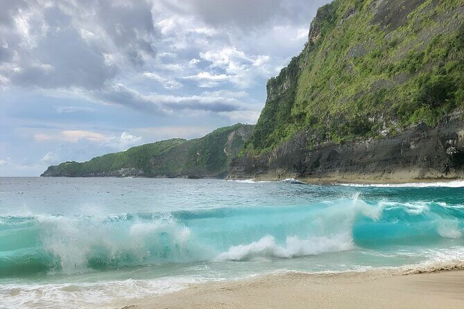 Nusa Penida Day Tour Kelingking Broken and Angels Bay - An Overview of the Experience