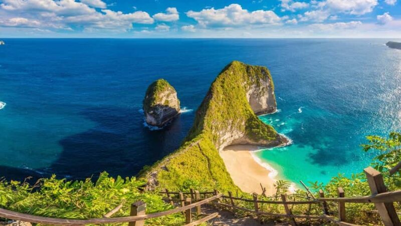 Nusa Penida: Full Day Tour with Snorkeling all Includes - Exploring the West Nusa Penida Loop