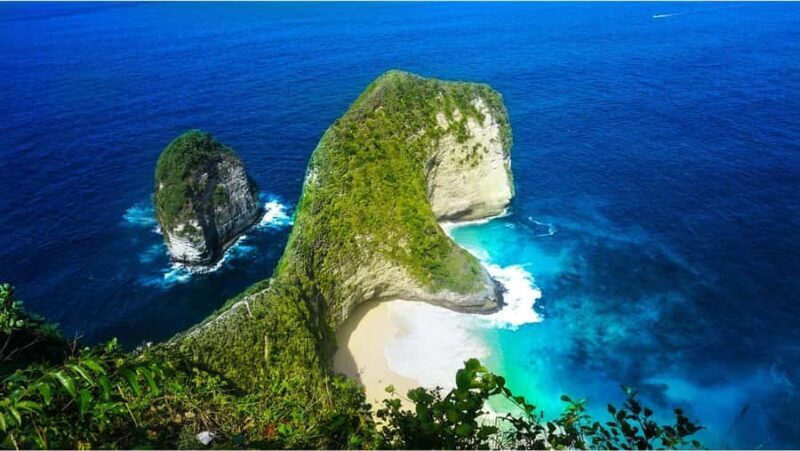 Nusa Penida: Private Island Tour All Include Shuttle & Lunch - Key Points