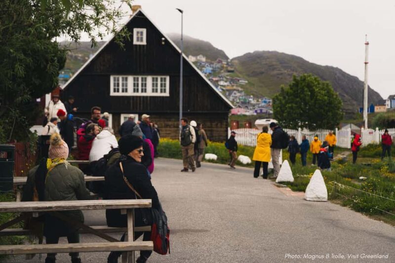Nuuk: Greenlandic Beers, Burgers and Samplers Tasting Tour - The Tasting at a Cozy Local Eatery