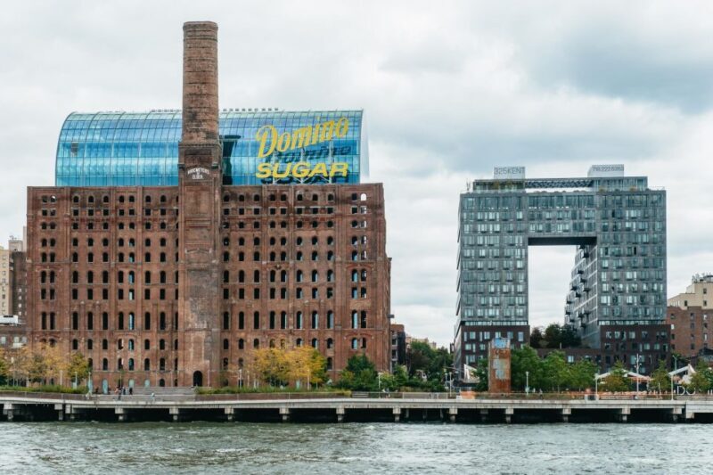 NYC: Around Manhattan Official NYC Architecture Cruise - The Sum Up