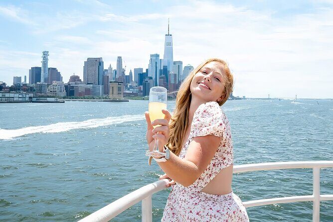 NYC Bottomless Brunch Cruise with Iconic Views - Key Points