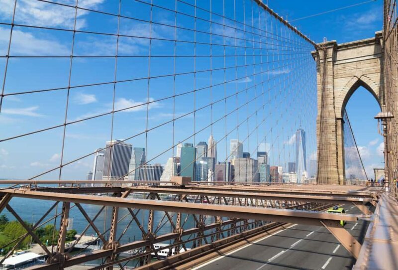 NYC: Brooklyn Bridge, DUMBO, and Skyline Small Group Tour - Who Should Book This Tour?