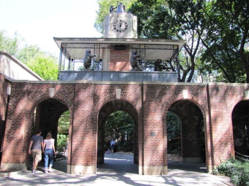 NYC: Central Park Guided Walking Tour English-Spanish - What to Expect from Your Central Park Guided Tour