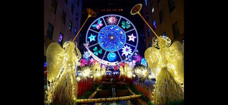 NYC Christmas Express: Holiday Lights Guided Tour - Key Points