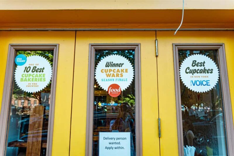 NYC: Christmas Sweet Food Tour and Holiday Lights - Who Should Consider This Tour?