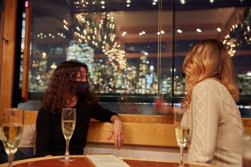 NYC: City Lights Yacht Cruise with Drink Included - Introducing the NYC: City Lights Yacht Cruise with Drink Included
