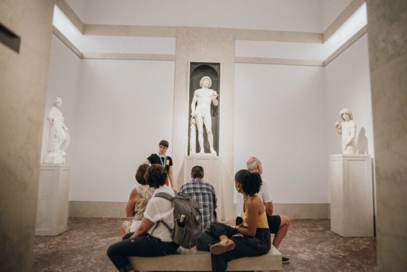 NYC: Express Highlights Tour of the MET Museum - What the Reviews Tell Us About the Guides
