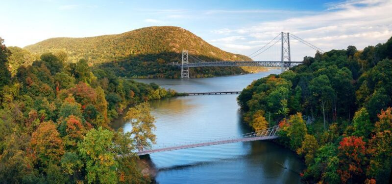 NYC: Fall Foliage Private Yacht Tour - Key Points