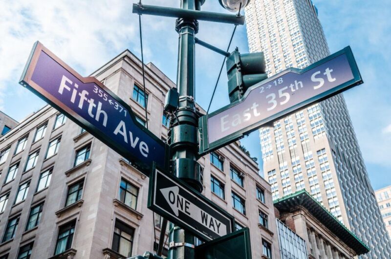 NYC: Fifth Avenue Guided Tour with Top of the Rock Option - Walking the Golden Mile: Fifth Avenue’s Charm