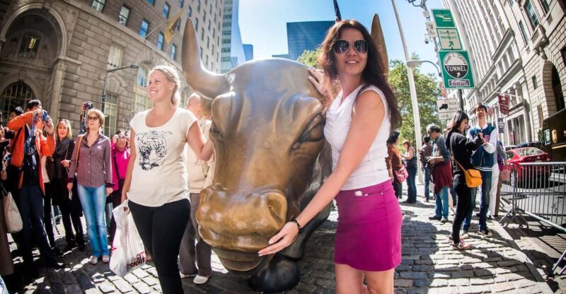 NYC: Financial District Guided Walking Tour English-Spanish - Exploring Lower Manhattan’s Historic and Cultural Sites