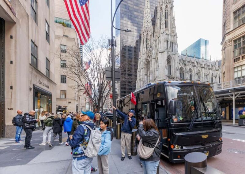 NYC: Half-Day Luxury Bus Tour of Top Highlights - The Residential and Cultural Flairs