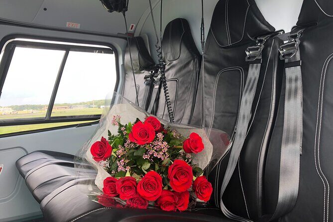 NYC Helicopter Proposal Tour with Photos and Champagne - Key Points