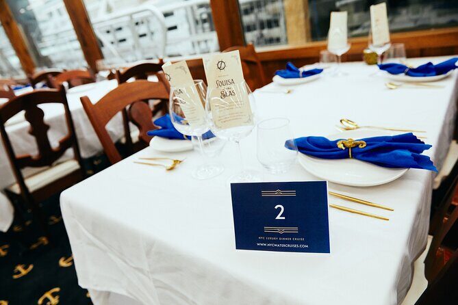 NYC July 4th Fireworks Cruise with Dinner, Open Bar and Music - FAQ