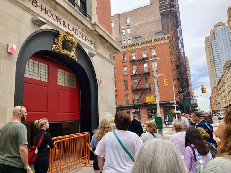 NYC: Manhattan TV and Movie Bus Tour with Actor Guide - Who This Tour Is Best For