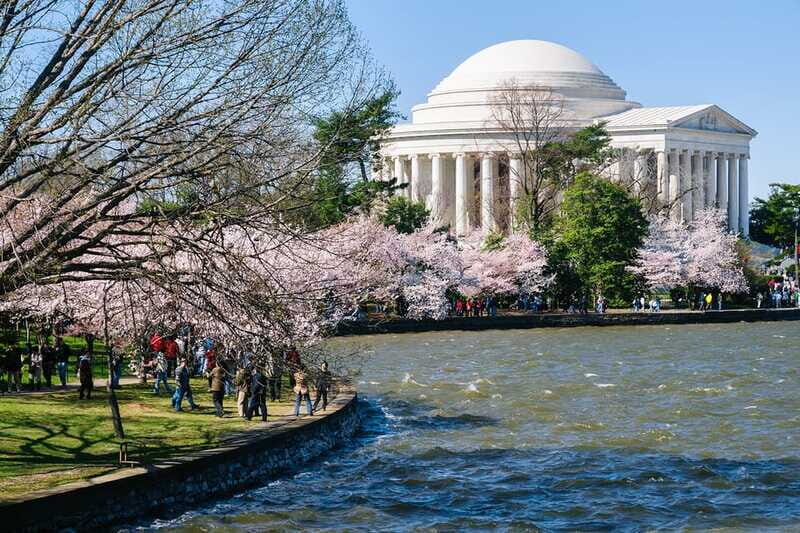 NYC: Niagara Falls, Toronto, Philadelphia & DC 5-Day Tour - First Impressions: What To Expect