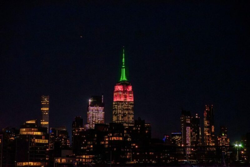 NYC: Night Holiday Lights and Cocoa Cruise - FAQ
