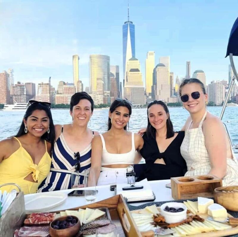 NYC: Private Champagne Sail to the Statue of Liberty - Key Points