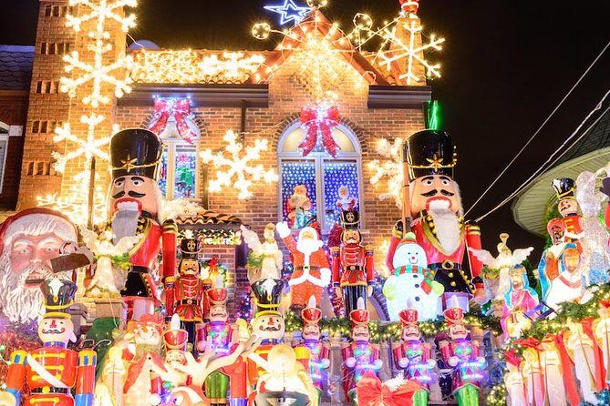 NYC Private Holiday Lights Tour - The Pros and Cons for Your Consideration