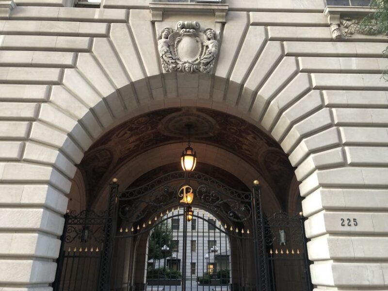 NYC: Private Horror Movie Location Walking Tour - Key Points