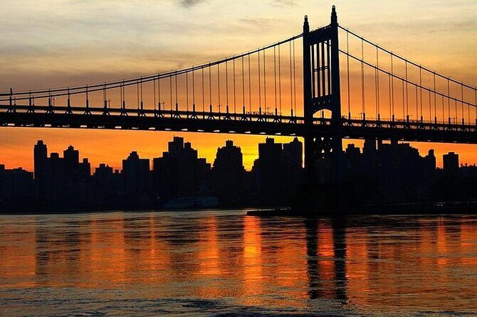 NYC Skyline and Statue of Liberty Harbor Lights Night Cruise - A Closer Look at the Experience