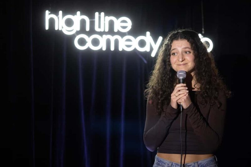 NYC: Stand Up Comedy with Free Round of Mini-Golf - Who Should Book This Tour?