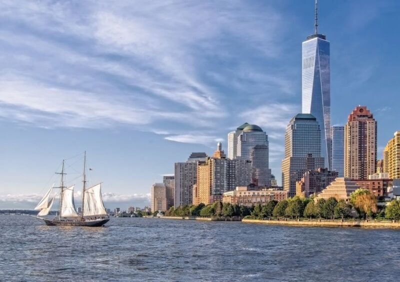 NYC: Statue of Liberty Day Sail with Onboard Bar - FAQs
