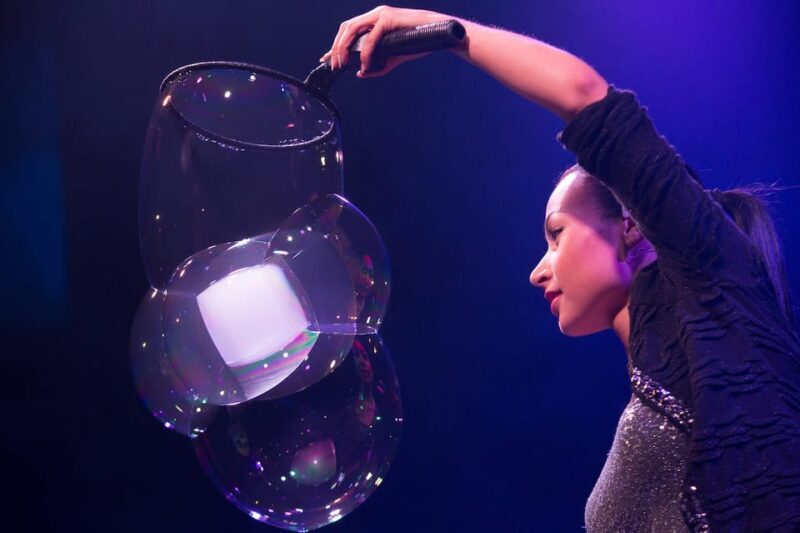 NYC: The Gazillion Bubble Show - The Sum Up: A Sparkling, Lighthearted Escape