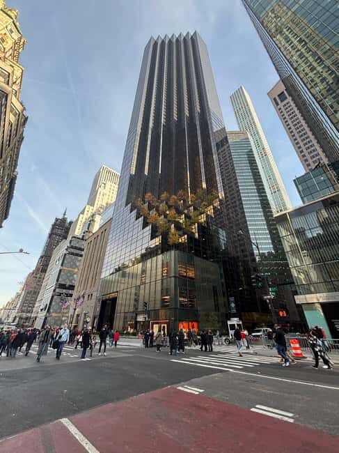 NYC: The Tour D'Trump, Walking Tour - An In-Depth Look at the Tour