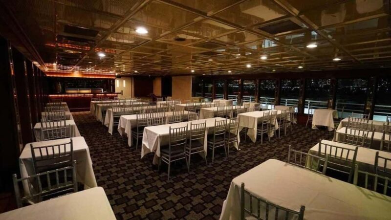 NYC: Timeless Yacht New Year's Eve Celebration - A Festive New Year’s Eve on the Water