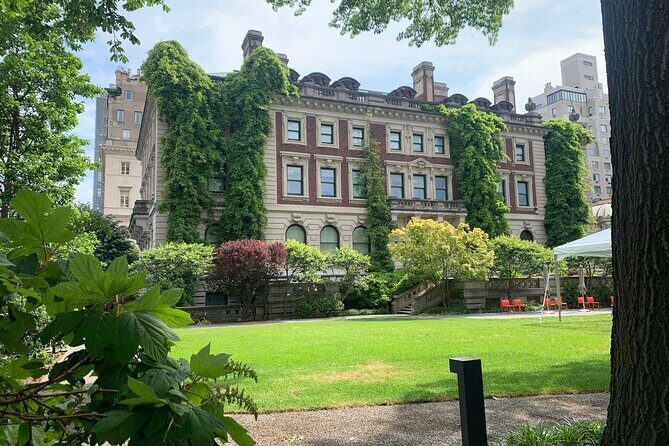 NYC Upper East Side Self-Guided Scavenger Hunt - FAQ