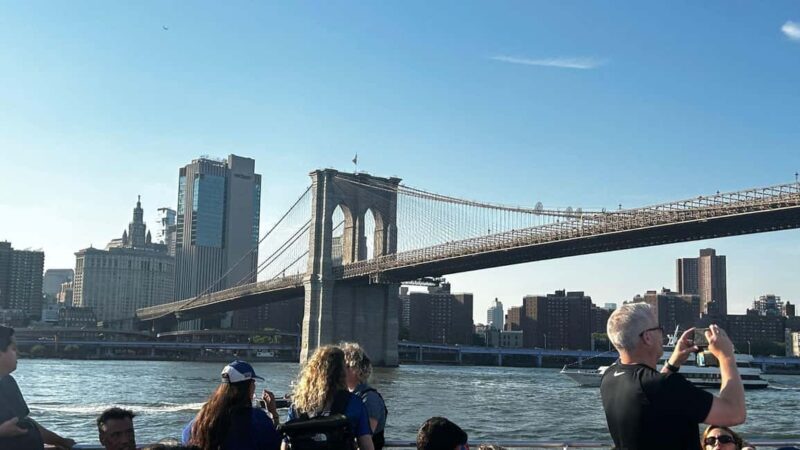 NYC Views from Brooklyn Bridge & DUMBO with Ferry Tickets - What Makes This Tour Stand Out